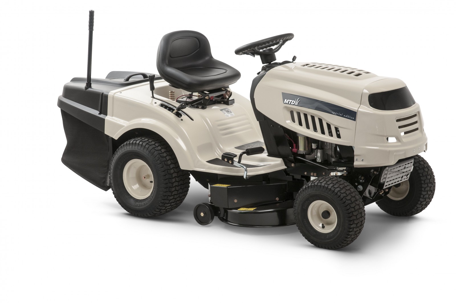 MTD DL 92 T - travní traktor se zadním výhozem a 6st. převodovkou ...